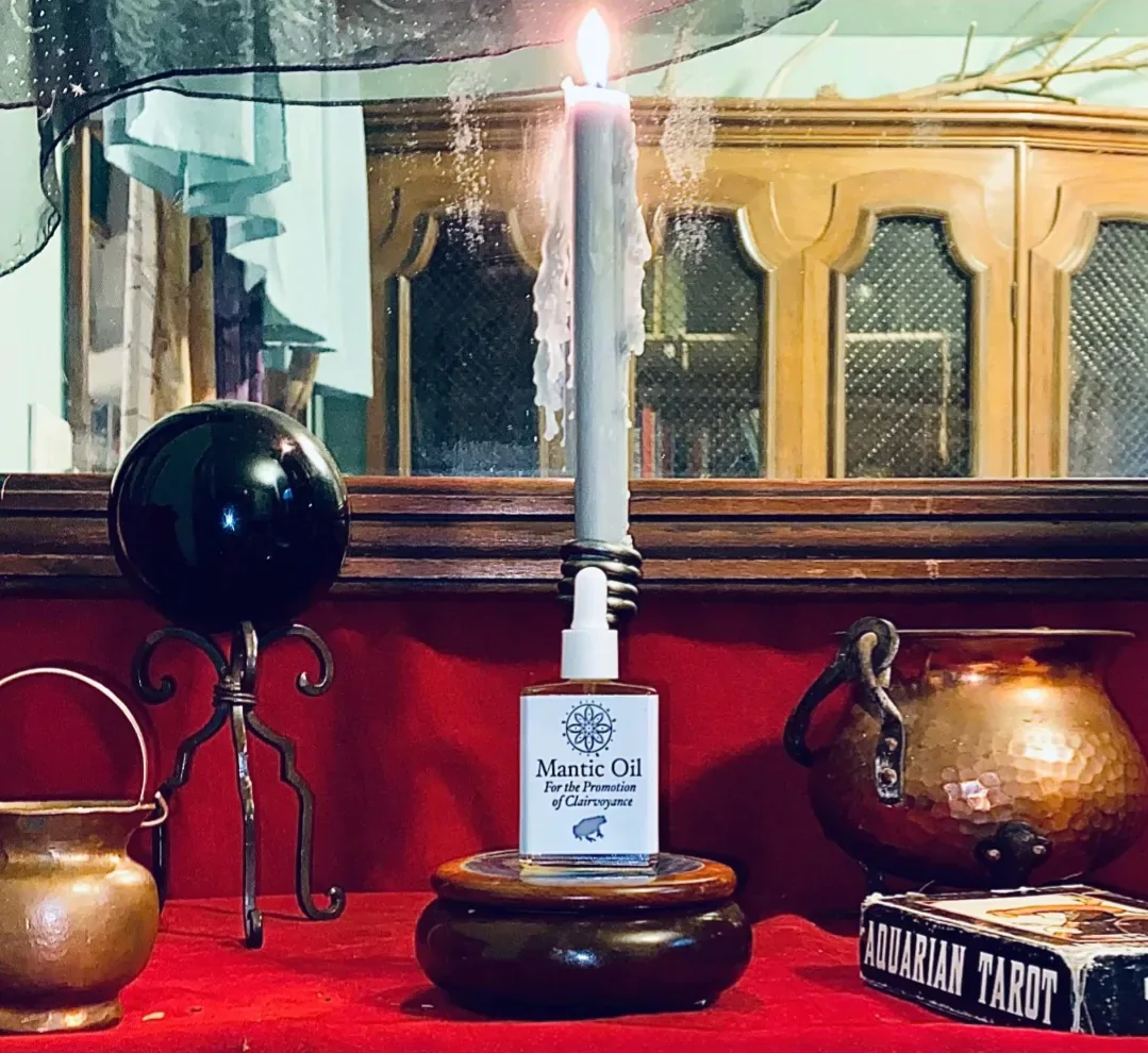 Combination Scrying + Card Reading – The Wending Wayfarer